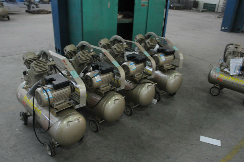 3상 가지고 다닐 수 있는 인더스트리얼 이단 공기 압축기 AC 동력이 공급되 11 kw 50HZ